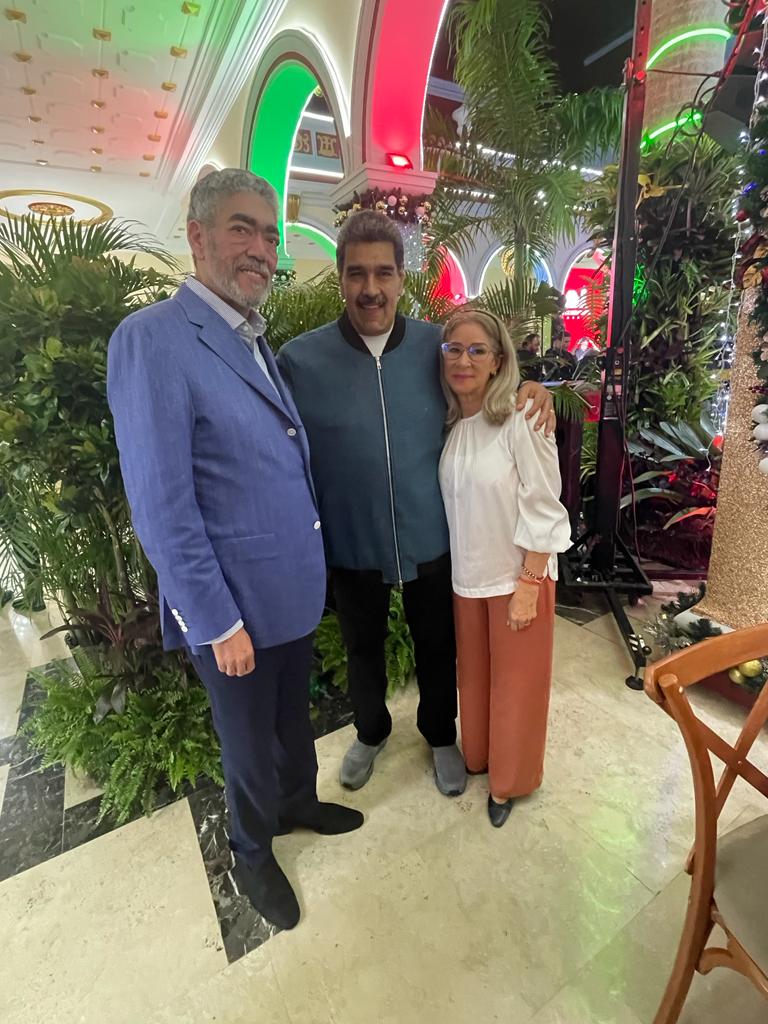 Celebrando el natalicio del camarada y amigo presidente Nicolás Maduro ...